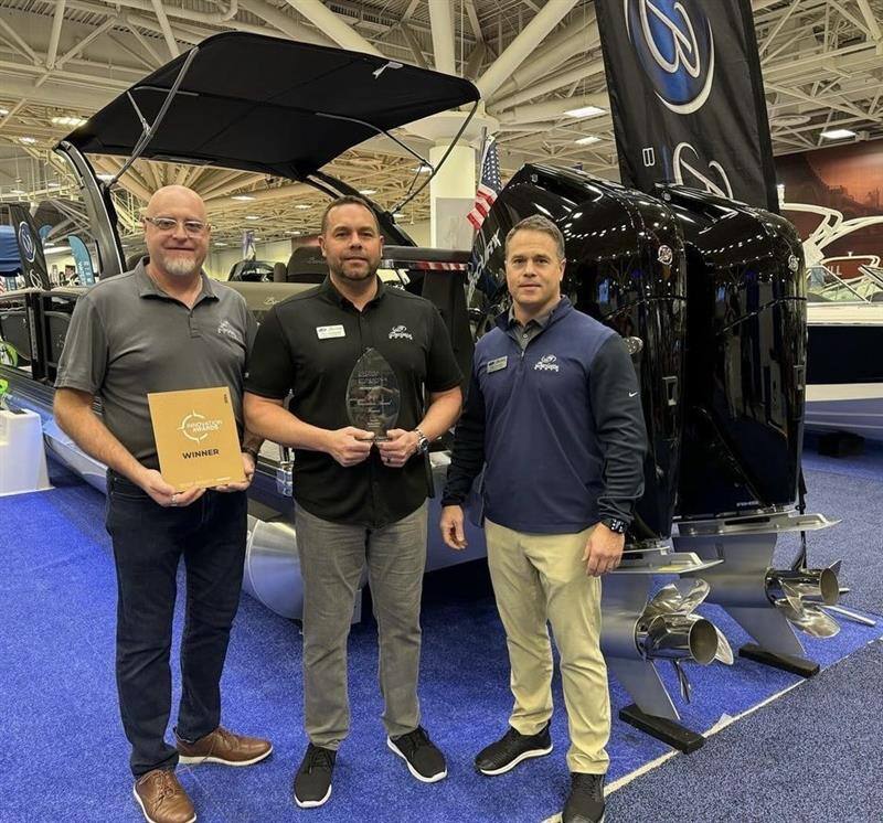 Industry's First Center-Mounted Twin Engine Pontoon Boat