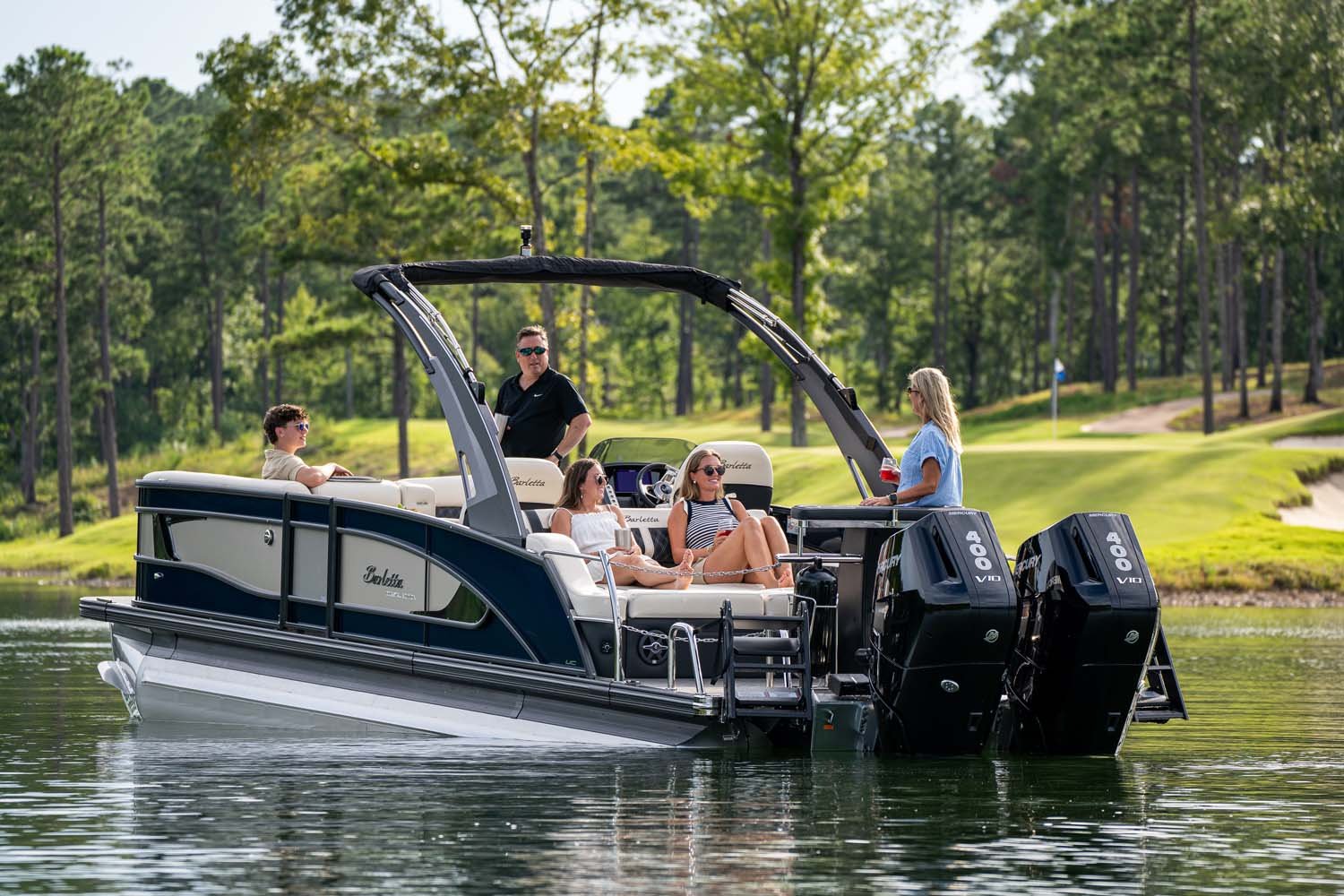 Lusso Ultra Lounge Floorplans & Specs | Barletta Pontoon Boats