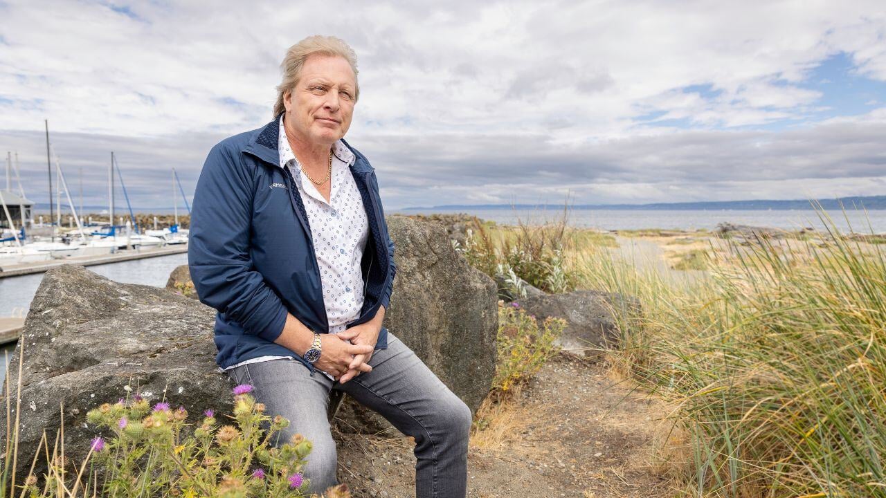 Barletta Pontoons vs. Big Water with Sig Hansen